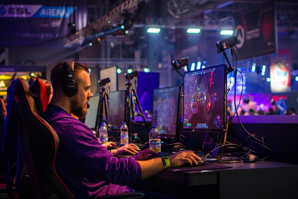 Rush and GeekFest - FootNotes Media